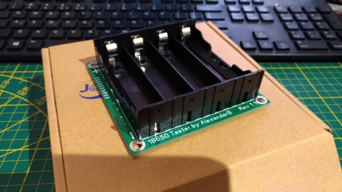 18650 Cell Tester - RevSpace