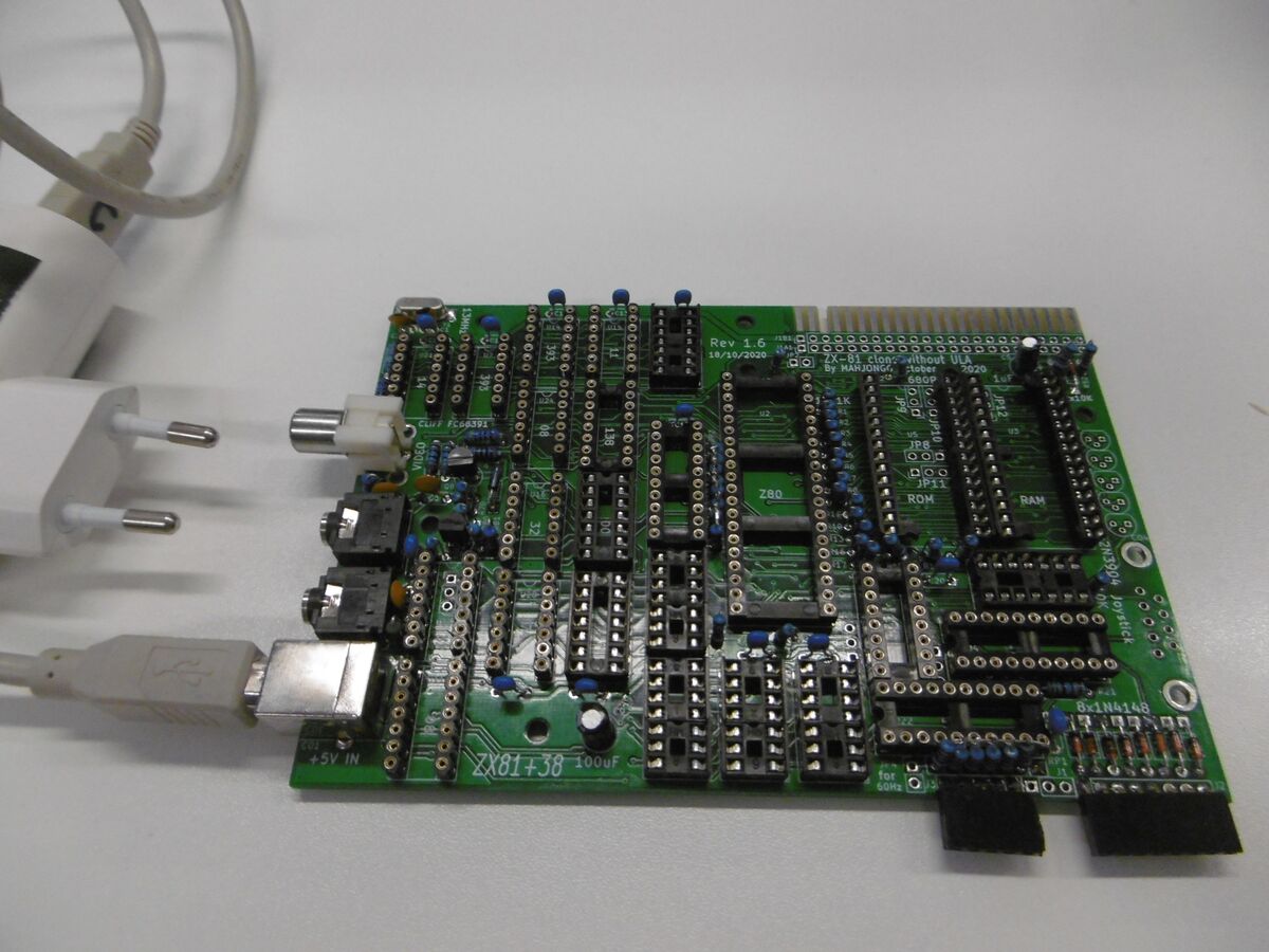 ZX81plus38 simple to build ZX-81 clone - RevSpace